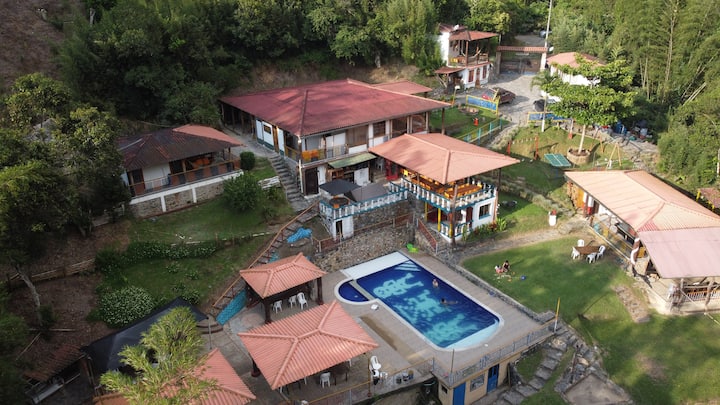 Cabaña Tambora 12 Personas Plan Naturaleza Piscina - La Vega