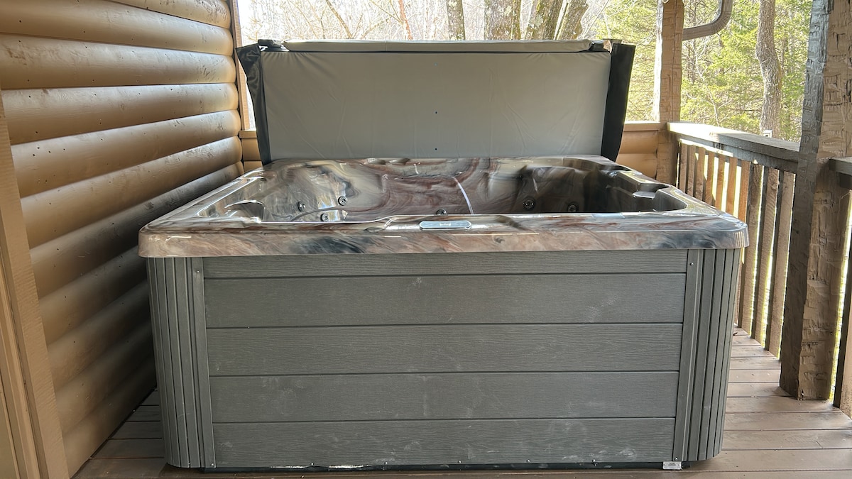 Chalet confortable avec spa près de Dollywood - Animaux acceptés ...