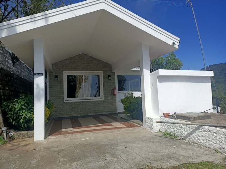 Rose Villa Ooty – Gnm Resorts By Honeybee - Coonoor