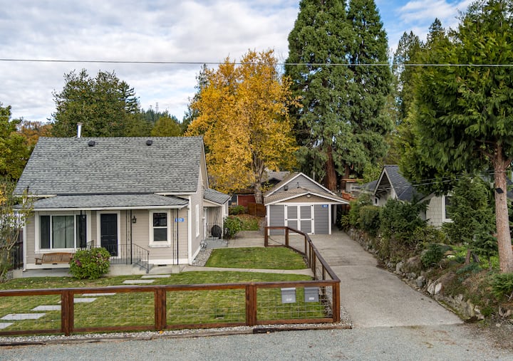 Private Studio With Luxury Amenities - Mount Vernon, WA