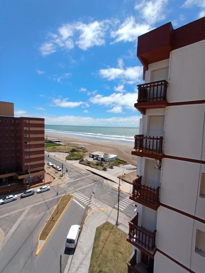 Dpto. Frente Al Mar, Mar De Ajo Centro. 3 Amb. - Mar de Ajó