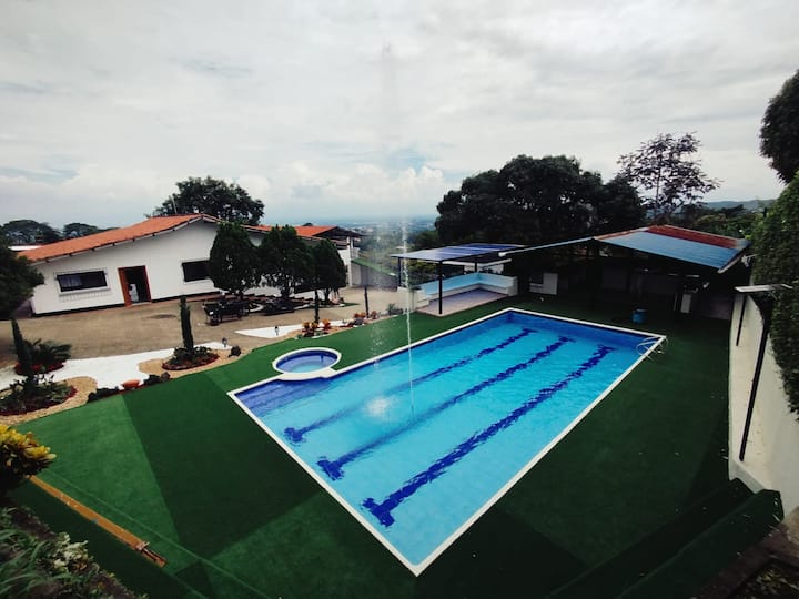 Villa Martina - La Buitrera - Cali