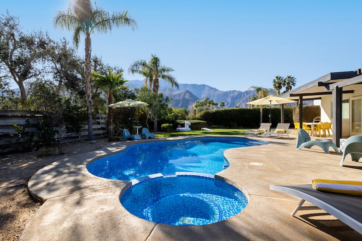 Stylish Palm Springs Home | Pool + Spa Views - Palm Springs