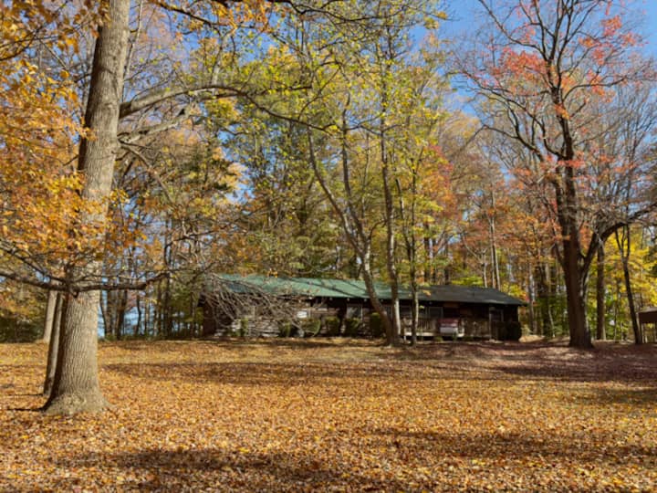 Group Lodge In The Woods At Furnace Mountain - Purcellville, VA