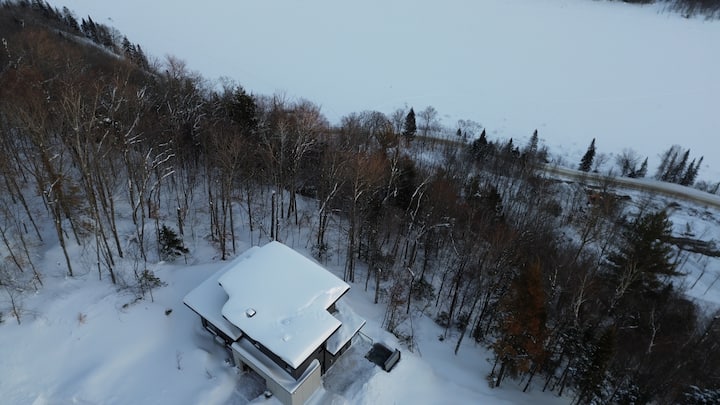 Sommet De Montagne | Circuit Thermal Privé - Mont-Gabriel, QC