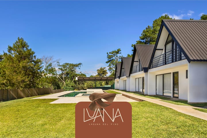 Luana • Cabaña Luz, Vive La Calma De La Laguna - Cuilapa