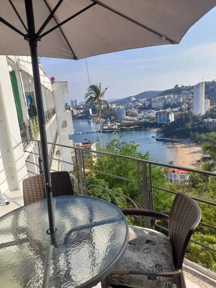Departamento Con Balcón Vista A La Playa - Acapulco