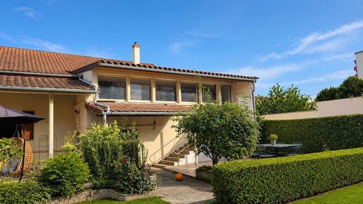 Spacieuse Maison De Ville Parking · 130m² · Jardin - Chalon-sur-Saône