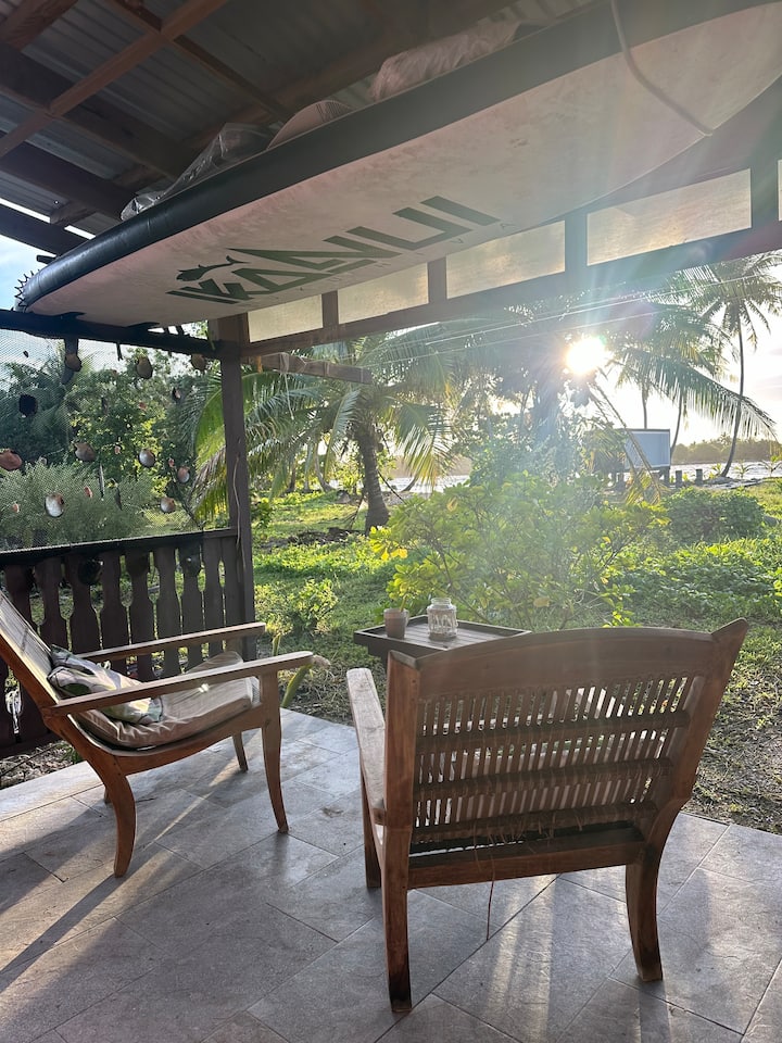 Bungalow Vue Sur La Passe De Tiputa - French Polynesia