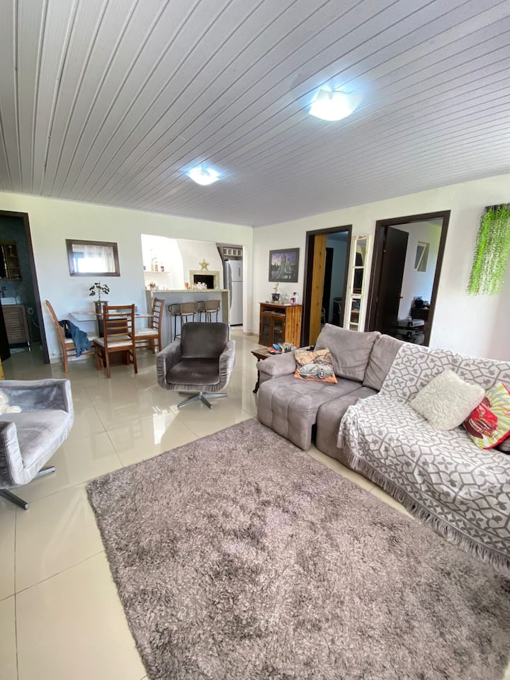 Casa Confortável A Poucos Minutos Da Praia - Tramandaí