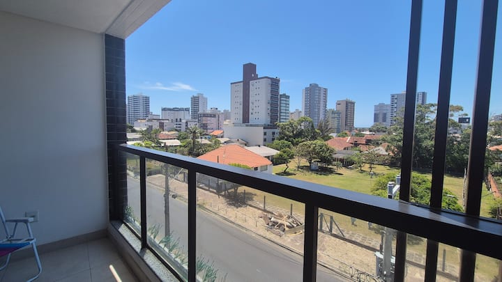 Apartamento 02 Dormitórios Com Sacada Em Tramandaí - Tramandaí