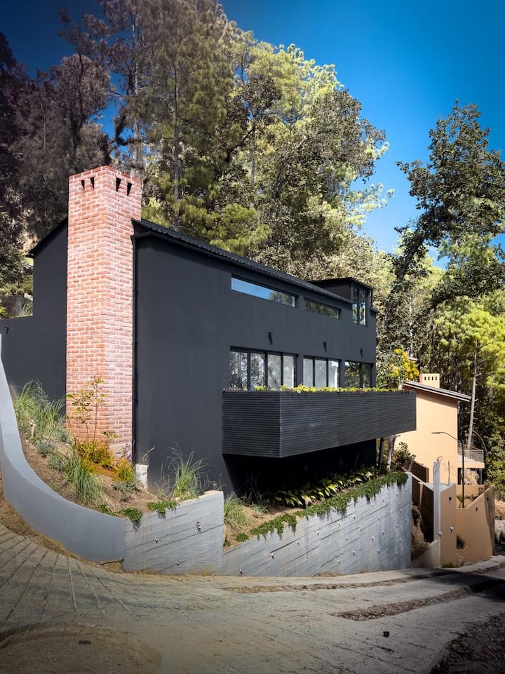 Black Cabin (Cabaña Casa Onix) - San Cristóbal de Las Casas