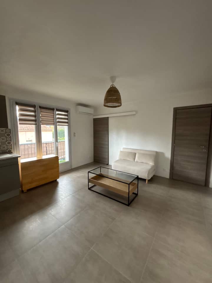 F2 à 400m De La Plage De Fabregas, Mer Et Sentier - La Seyne-sur-Mer