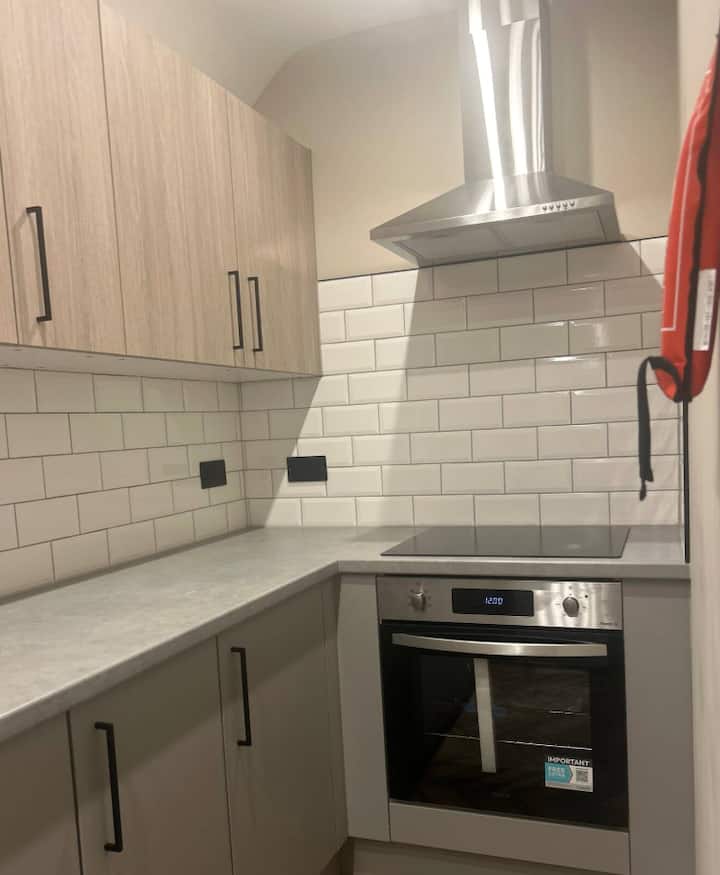Big 6-bed House Ensuite Rooms Team Stays - Gillingham