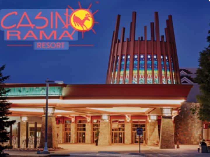 Luxury Modern Suite | Skyline View |Prime Location - Orillia