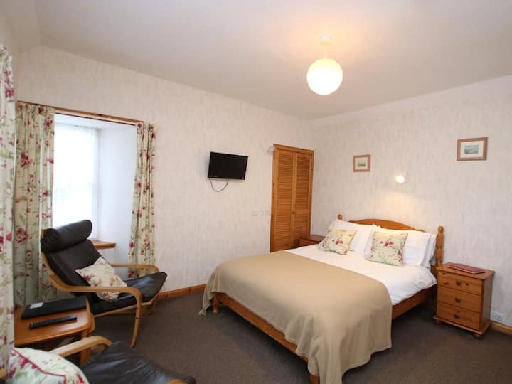 Orkney Studio Holidays - Kirkwall