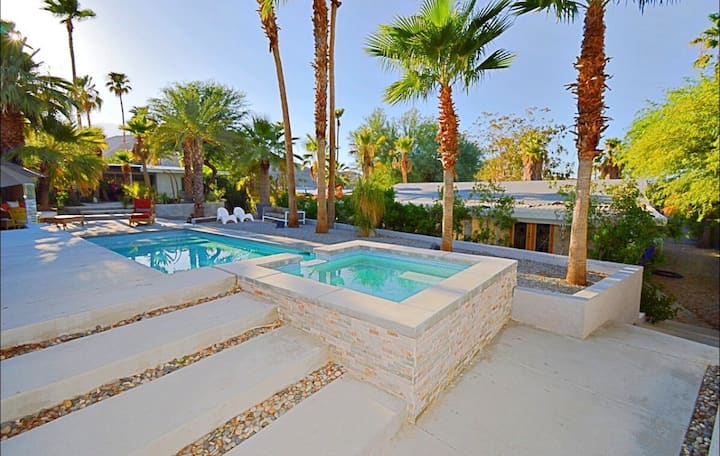 Speedy’s Place - Cathedral City, CA