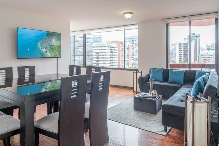 Amplio Dpto. Ubicación Estratégica La Carolina - Quito