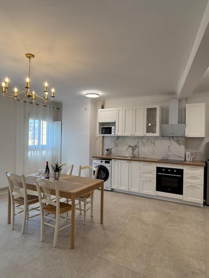 Spaceful Flat In 3 Min To Promenade Des Anglais - Nice