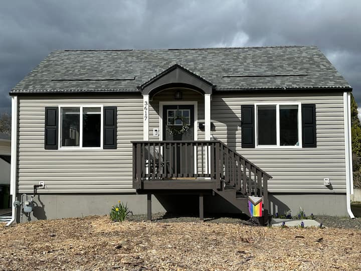 Spacious 3br/2ba Summer Term Rental In Spokane, Wa - Spokane, WA
