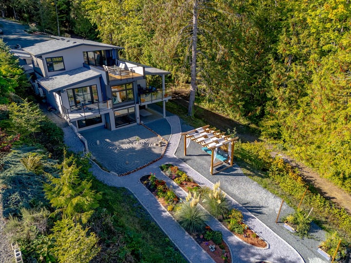 Ocean View 2 Bedrooms Suite In Chemainus - Chemainus