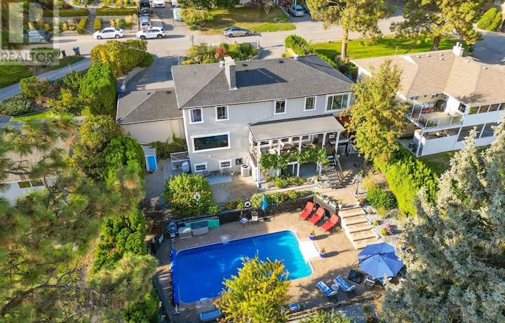 The Susie Pearl B&b - Kelowna