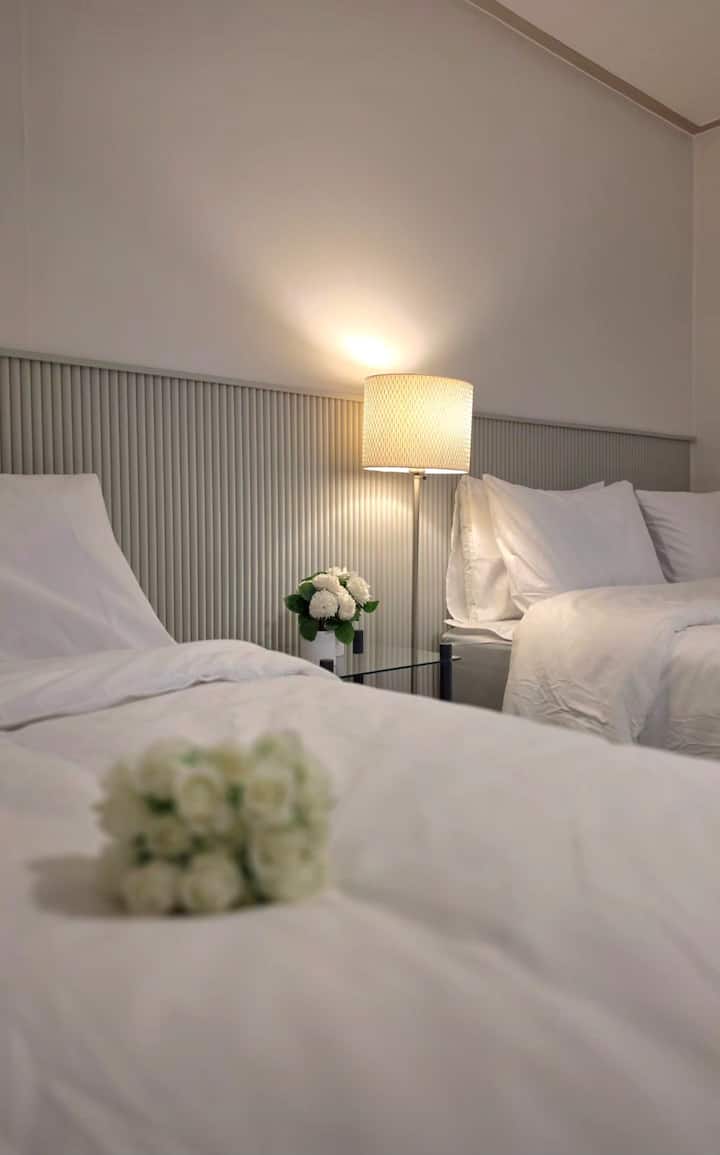 7-min Walk Frm Seoul Station, Business Hotel Style - Seoul