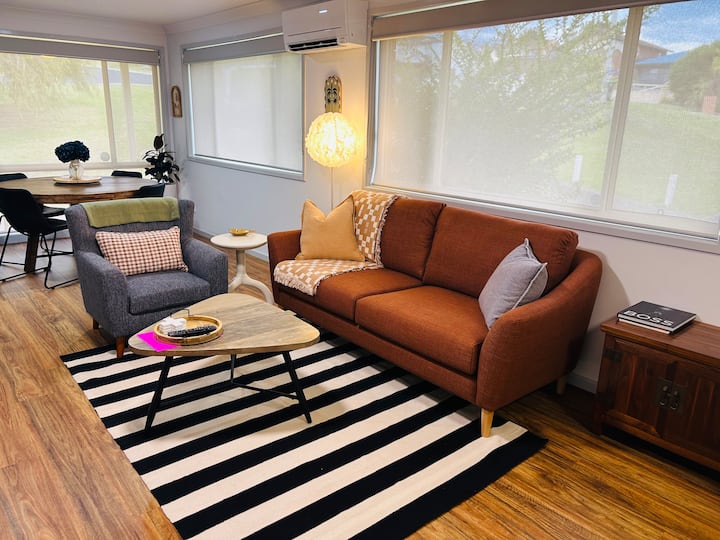 Pearl By The Sea - Tuross Head