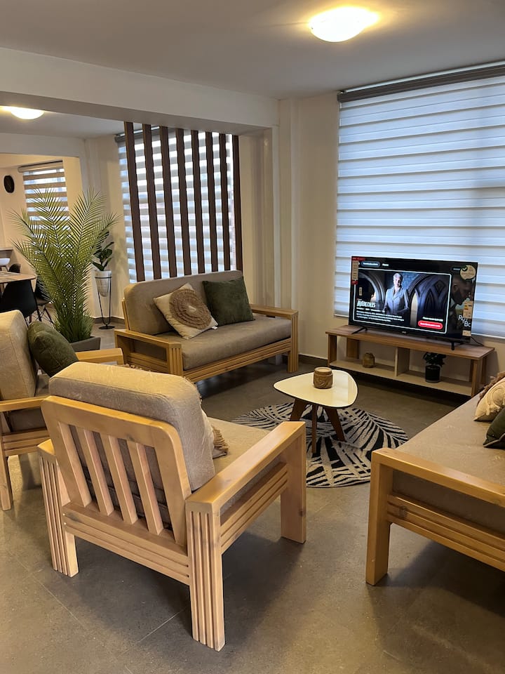 Analía & Co. Departamento Nuevo Y De Lujo - Tungurahua