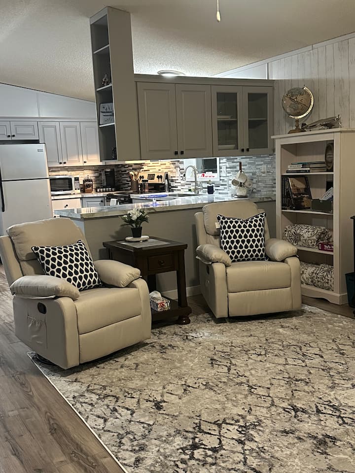 The Skyline Place - High Level