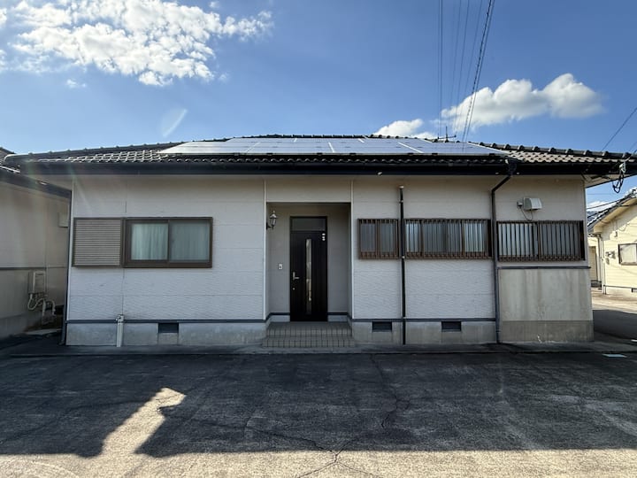 【一棟貸し!/3ldk(客間計29.5帖)】宿oshikiri 02
1名~ok(最大9名) - 志布志市