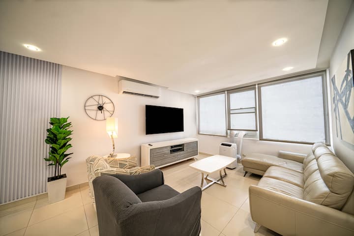 Nice 2br Apt Half A Block From The Beach 303 - San Juan, Puerto Rico