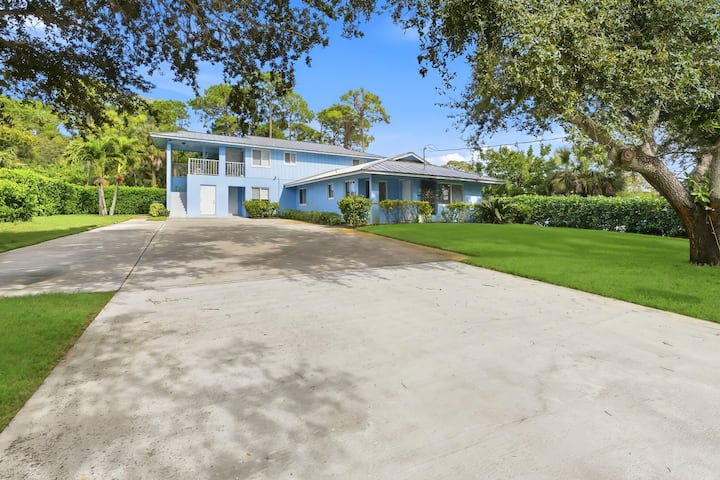 The Jupiter Blue Bungalow - Jupiter, FL