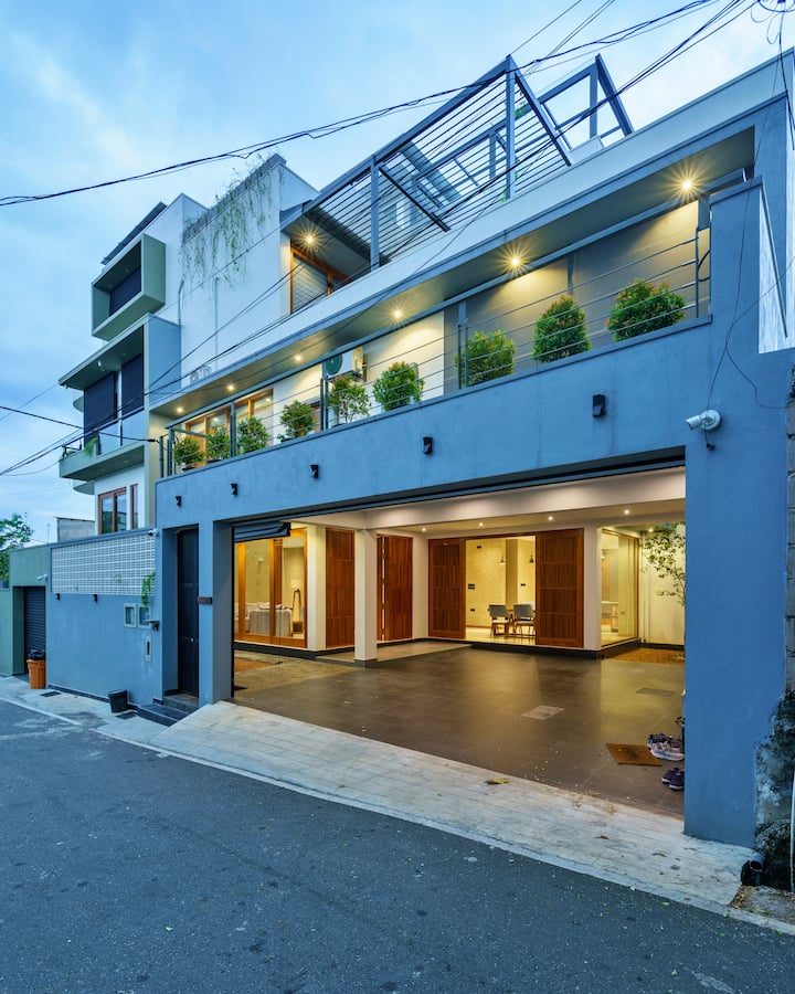 Luxury Villa In Nawala, Great Location (Lift-pool) - Colombo