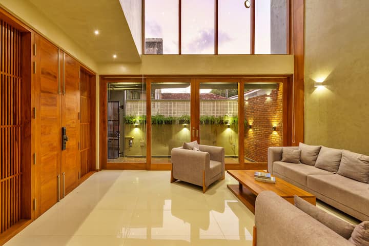 Luxury Villa In Colombo Great Location (Lift-pool) - Colombo