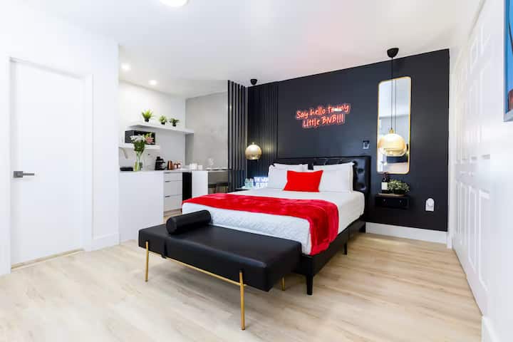 Chic & Stylish Studio In Vibrant Miami - South Miami, FL