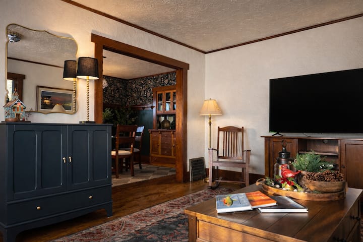 The Fisher House - Basalt, ID