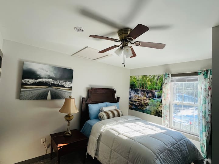 Mountain Room Near Reading Hospital & Limerick - Reading, PA