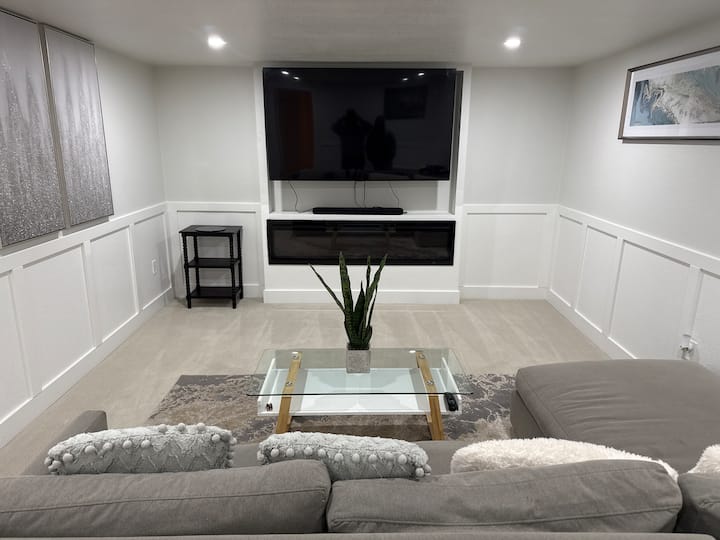 The Hideaway Retreat! - Aurora