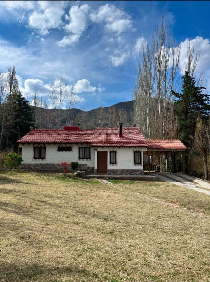 Cabaña Los Amigos, Salto, Mendoza - Argentina