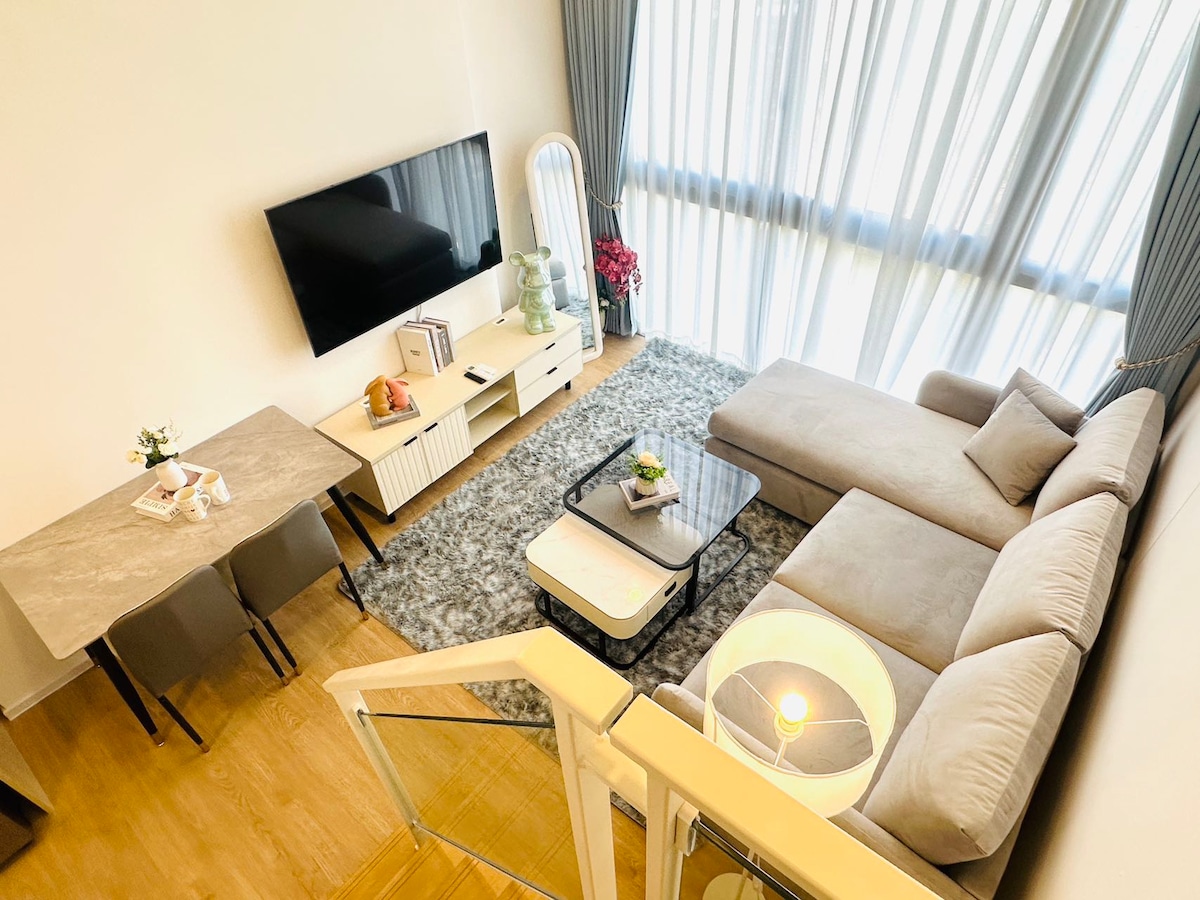 MRTA warm condo/wifi/gym/pool/12 - Apartments for Rent in Huai Khwang ...