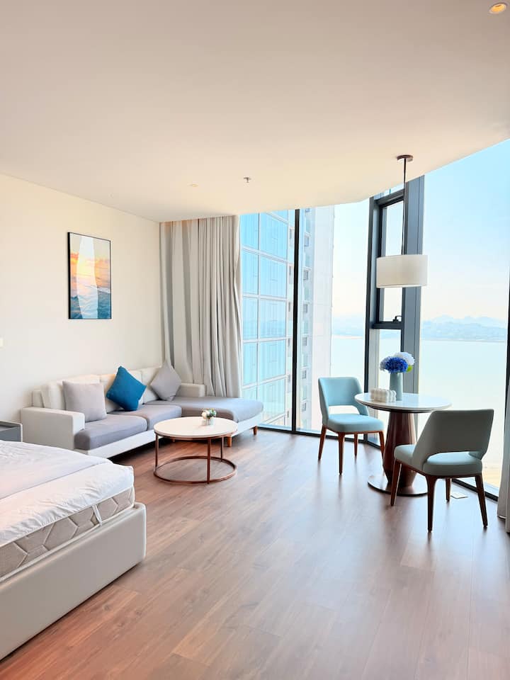 Studio Cao Cấp View Biển Hạ Long - China