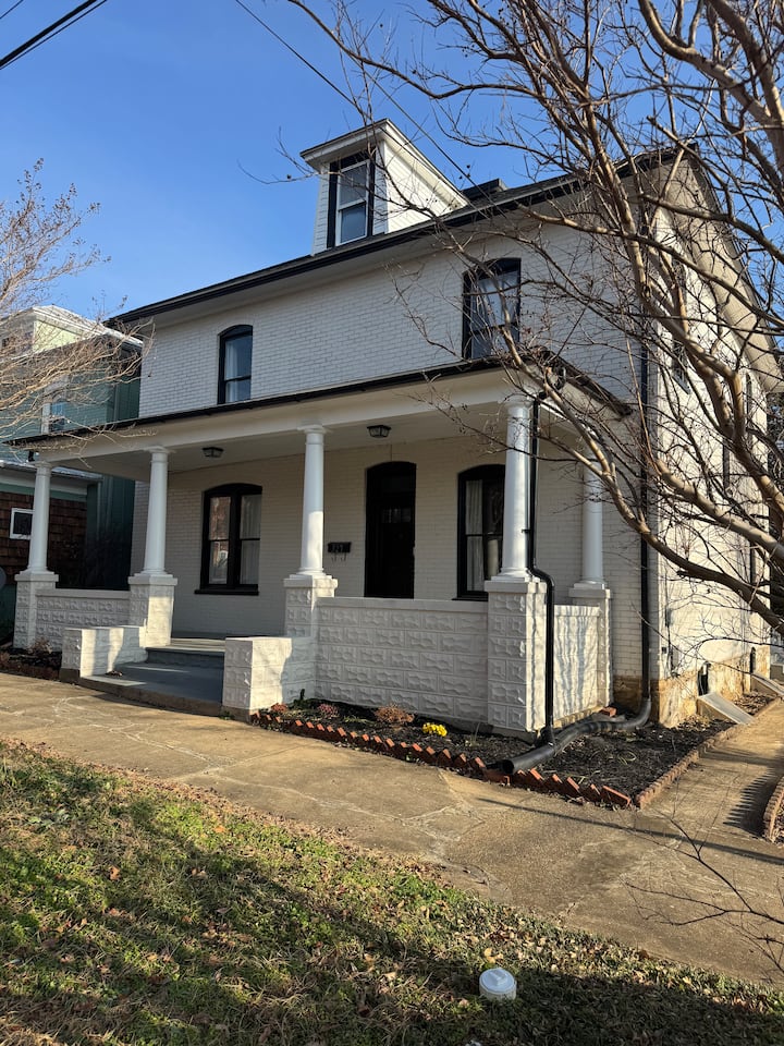 The Mildred Street Colonial - Walsh Family Wine, Purcellville
