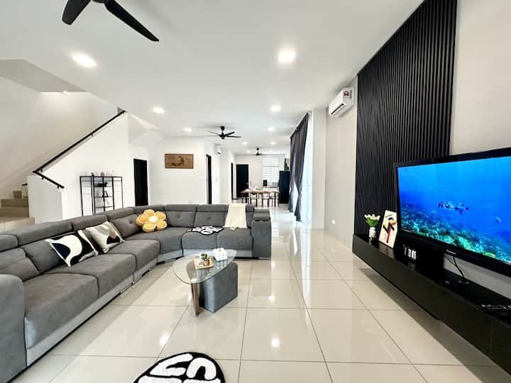 4br Cozy Villa For 16 Pax | Quiet Area & Spacious - Batu Kawan