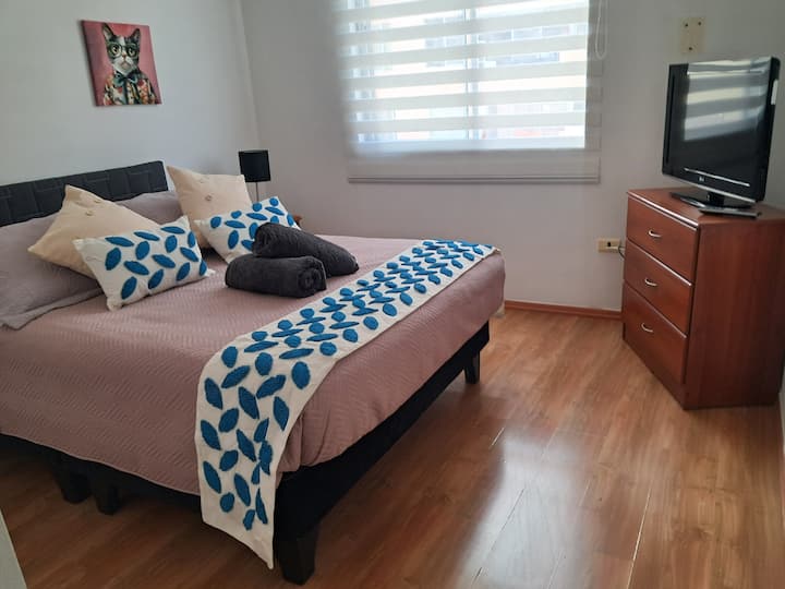 Depto. Moderno Con Estacionamiento Comodo Y Seguro - Antofagasta, Chile