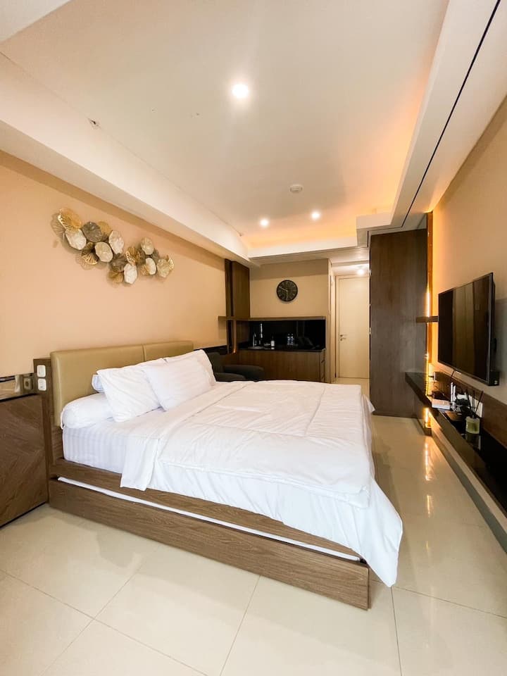 Apartment Anderson Studio Smtv, Wifi By Ash - Surabaya
