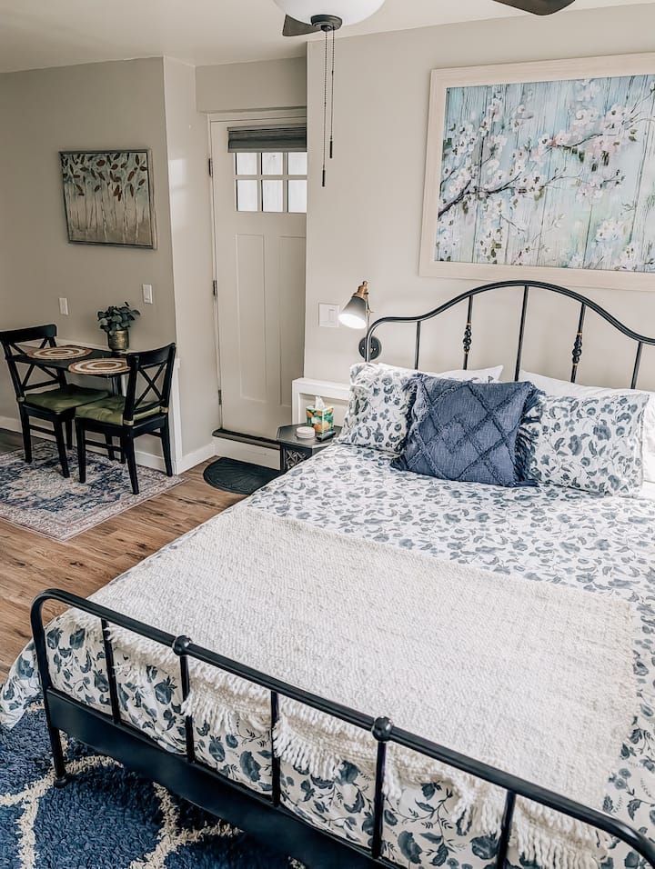 The Concord Studio In Downtown Logan - Logan, UT