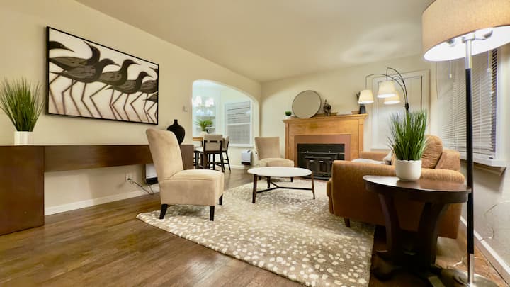 Downtown Home With Fenced Yard - Olympia, WA