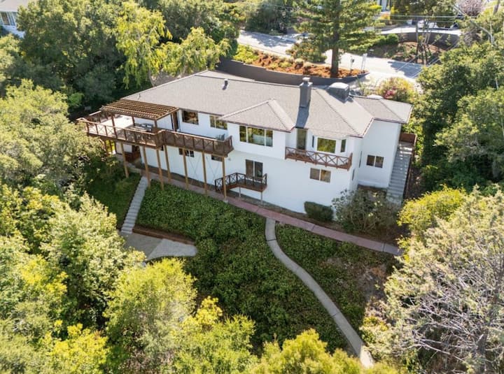 10 Min To Sfo! Panoramic Bay-view+hot Tub+tesla - Burlingame, CA