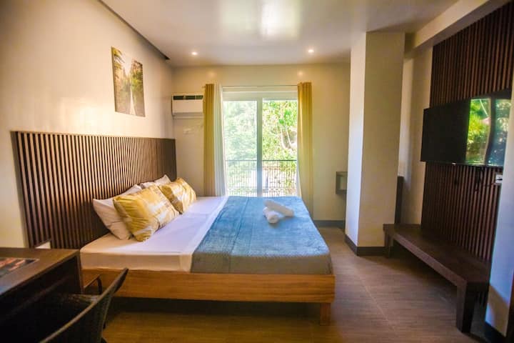 Hotel In Romblon (King-size) - Romblon